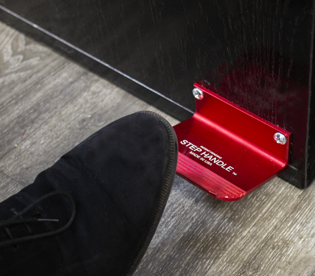 StepHandle™ FOOT-OPERATED DOOR OPENERS HIT THE MARKET - Step Handle